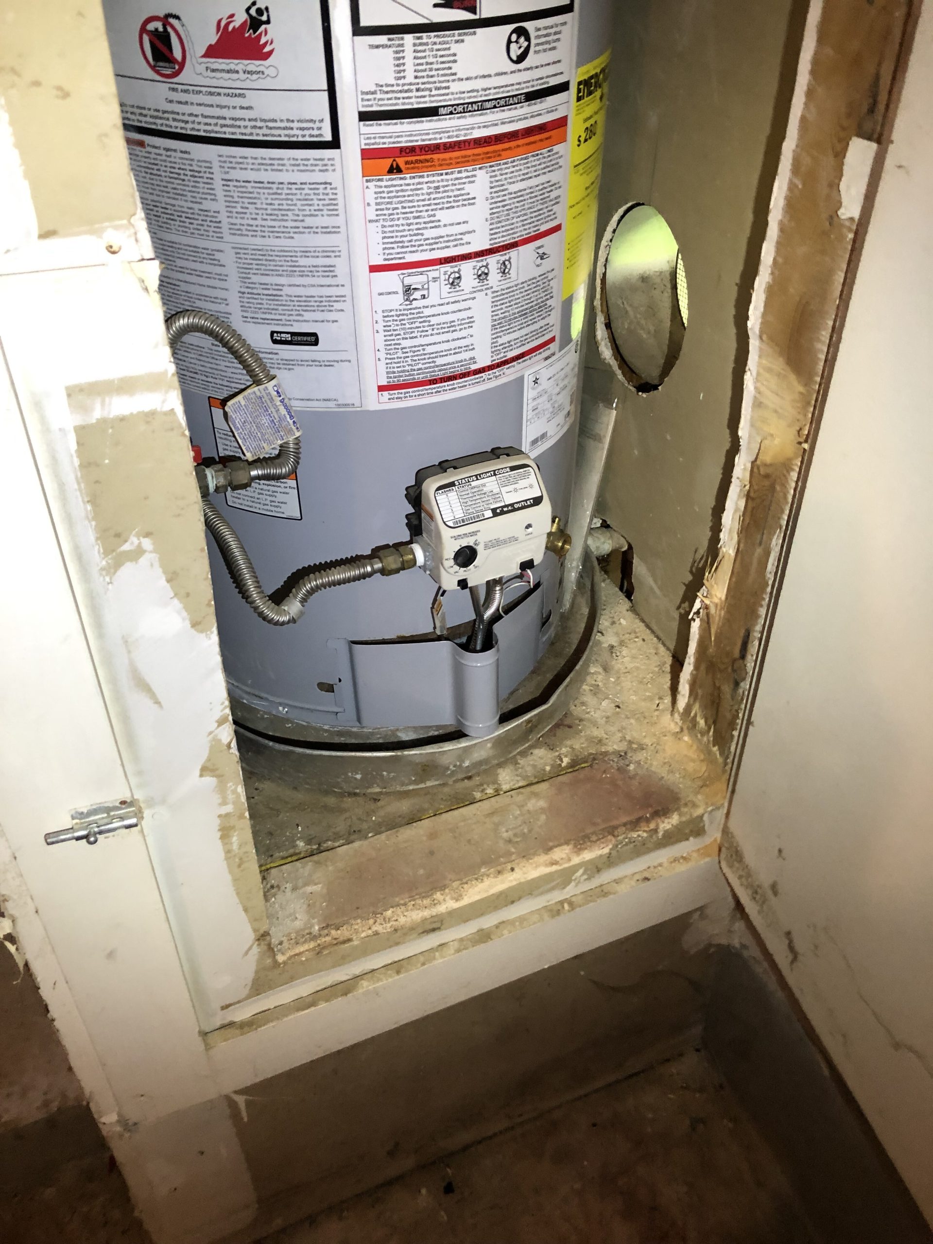 Smell Gas in Garage from Water Heater? Immediate Safety Tips | Smart ...